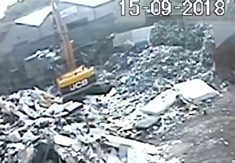 Cctv Caught Final Moments Of Man Who Fell Into Industrial Shredder At Work Uk News Metro News