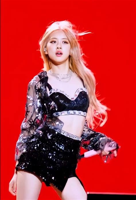 Rosécoachella Con Gái Dép Kpop