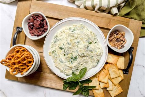 Easy Crockpot Spinach Artichoke Dip 31 Daily