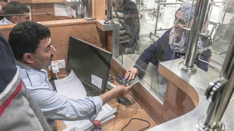 السلطات المصرية تفتح معبر رفح بعد تسلم حكومة الوفاق إدارته الموقع