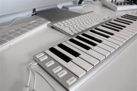 Cme Xkey 37 Controller Product Review Keyboardist