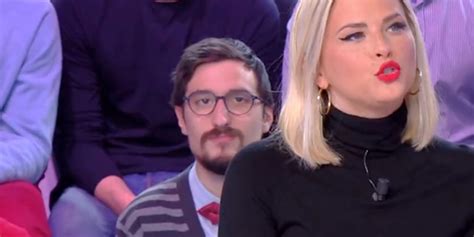 TPMP les fans choqués par le nouveau look de Kelly Vedovelli Cyril
