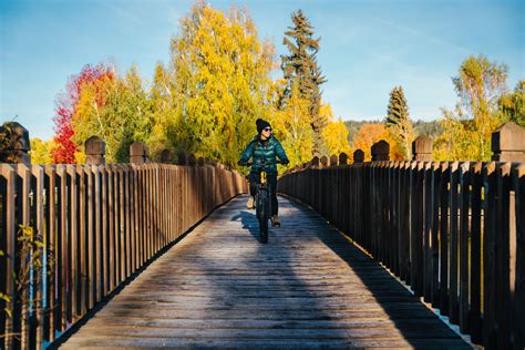 Top 5 Reasons To Ride Outdoors With Electric Bikes Velotric