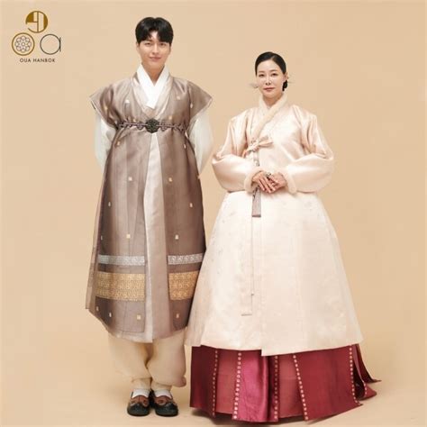 브론즈레드 핑크양단두루마기와 골드브라운 덧쾌자 오아한복