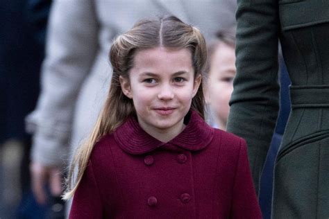 Prinzessin Charlotte Detail Ihres Geburtstagsfotos Verblüfft Royal