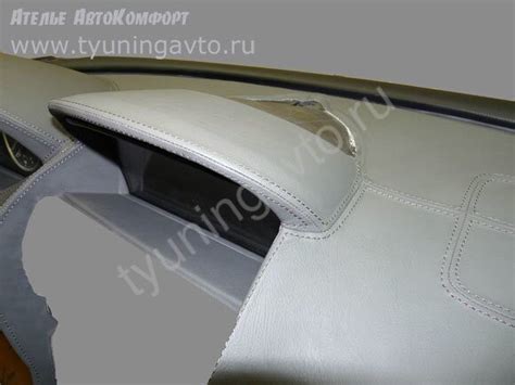 Перетяжка торпедо кожей