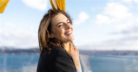 İspanyol Pop Müziğinin Kült Ismi Monica Molina Türkiyeye Geliyor Retouch Mag