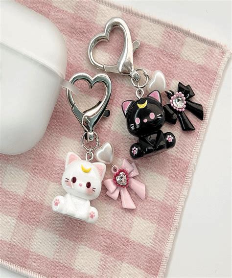 🚀당일출고🚀고양이루나키링 키치 달요정 루나 고양이 키링 핸드메이드 우정 커플 선물 에어팟 버즈 가방 지갑 파우치 백팩 핸드폰키링 핸드폰스트랩 핸드폰줄 열쇠고리 에이블리