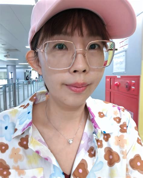 Haloo Kakak Kokoh Adik Photographers Kakak Adik Muas Kakak Adik Fashion Stylist Aku Open