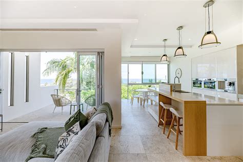 the platinum luxe residence in sunshine host angel noosa