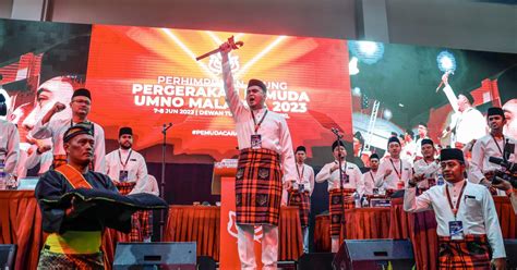 Dap Tell Umno Youre Sorry Umno Youth Chief Dr Akmal New Straits Times