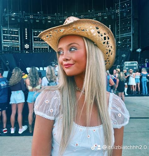 Country Concert Outfit Inspo 🤠 Country Concert Outfit Concert Outfit