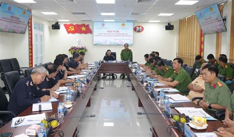 Thực hiện tốt công tác phối hợp đấu tranh phòng chống buôn lậu gian