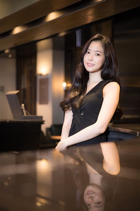 Apinks Naeun Reveals She Has Never Dated Before Koreaboo