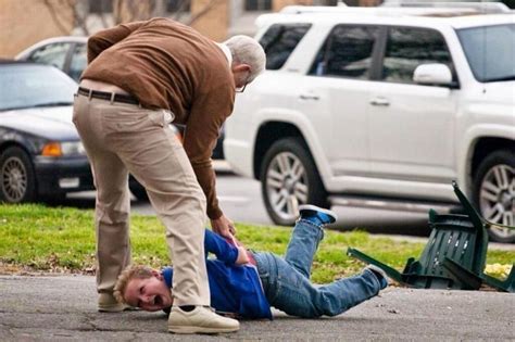 Jackass Bad Grandpa Szenenbilder Und Poster Film Criticde