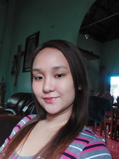 Wag Mong Sikapin Maging Maganda Sa Paningin Ng Iba Sikapin Mong