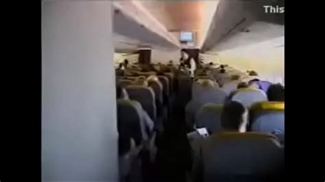 Estas Viniendo En El Avion Dice La Azafata