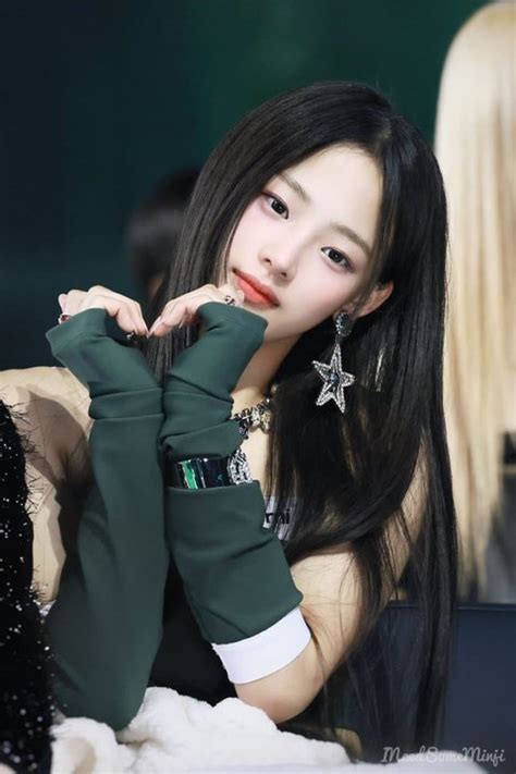 뉴진스 민지랑 안유진중에 누가 더 예쁨 네이트 판