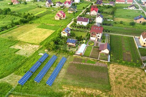 Exploring The Role Of Blockchain Choices And Forecasting Algorithm In The Local Energy Markets