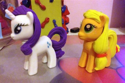 New Uk Mlp Magazine Comes With Erasers And New Look Mlp Merch