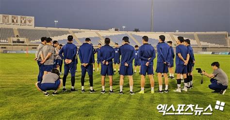 홍명보호 손흥민 이강인 합류 늦는다피로회복 중점 첫 훈련 성공적날씨 잔디 최상 쿠웨이트 현장