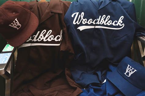 Woodblock Script Logo Felt Patched Ss Open Collar 2pocket Mesh Shirt