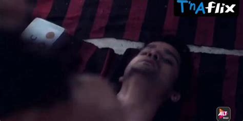 Sonal Panvar Butt Breasts Scene In Gandi Baat