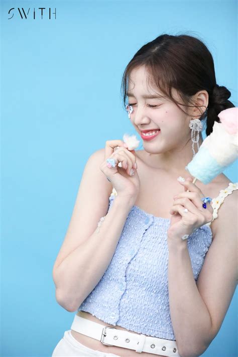 초화 On Twitter 아니 솜사탕 들고 있는 코튼캔디 재이 좀 봐 ㅠㅠ 이게 바로 큐티 청량함이잖아 🥺🩵