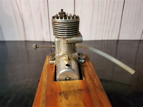 Mccoy 29 Engine W Tank Motor Airplane Control Line Free Flight Model