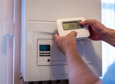 How Does A Thermostat Work A Homeowners Guide