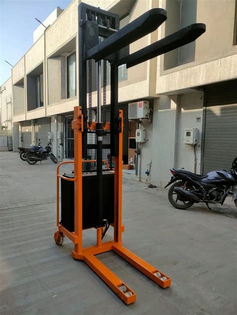 1 5 Ton Battery Operated Stacker For Industrial At ₹ 95000 In Ahmedabad