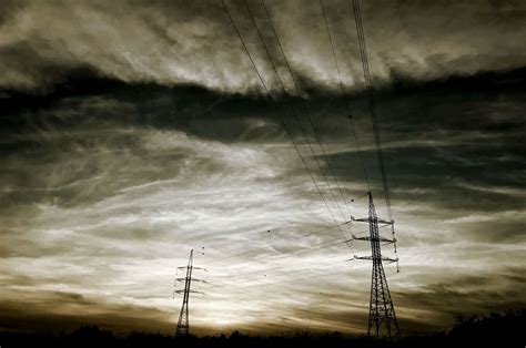 How Long Does A UPS Last Using A UPS Runtime Formula