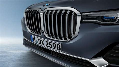 BMW X7 на официальном сайте BMW в России