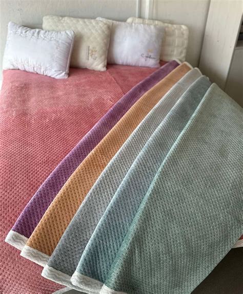 Постільна білизна•Пледи•Ковдри•Скатертини•Рушники•Подушки•Килими Покривало « 5Д Розмір євро