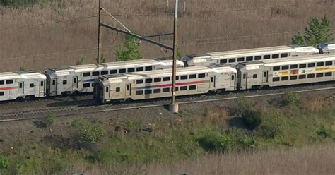 Amtrak Track Issue Leads To Major Delays For Morning Commute To And
