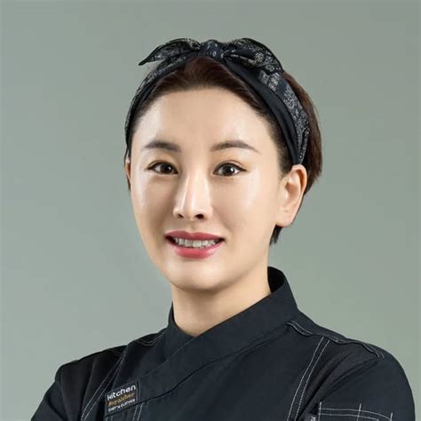 12월도 벌써 얼마 안남았네 크리스마스 오기전에 스친 1000명 만들고 싶어~ 도와줘~😭 다사다난 한 12월달이고 오늘 하루도 스치니들 고생 많았어 내일은 오늘보다