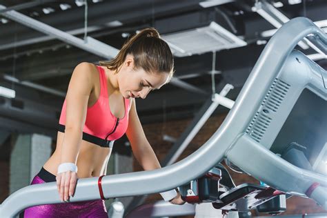 Should You Run Outside Or On The Treadmill Which Is Better