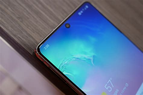 Бюджетный флагман Samsung с SoC Snapdragon 865, 120-герцевым экраном и ...