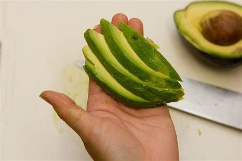 How To Cut An Avocado • Just One Cookbook