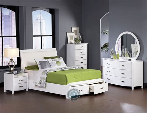 Lyric White Sleigh Storage Bedroom Set From Homelegance 1737w 1