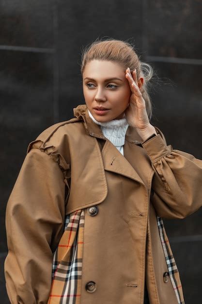 43000 Freepik Model Pictures