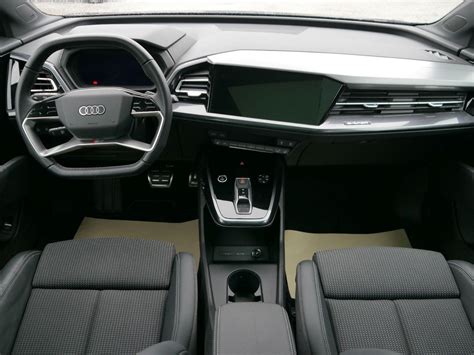 Audi Q Sportback E Tron S Line Quattro Exterieur Interieur Komfortpaket Matrix Led