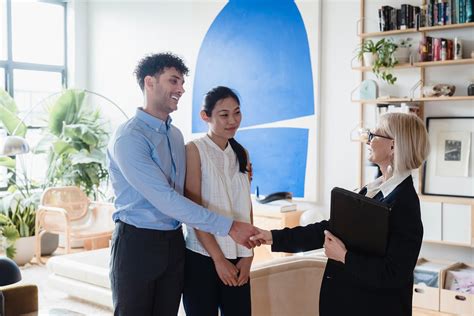 The Top 6 Questions You Need To Ask Before Getting A Home Loan