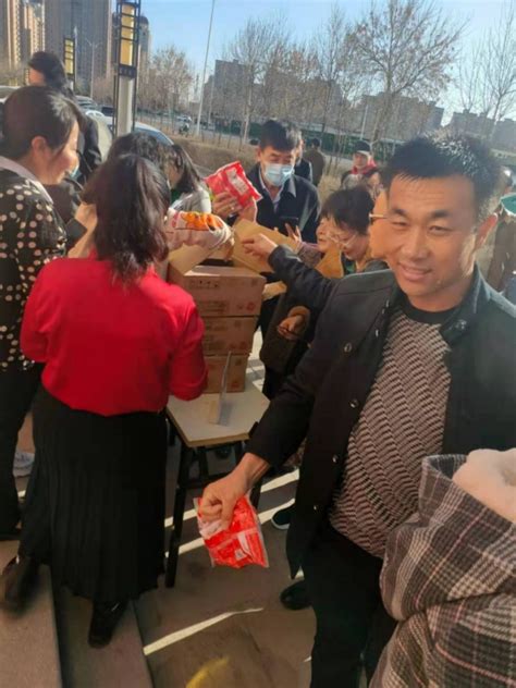 市体彩中心联合fm1008文体广播爱心驿站、建设街道桥西社区开展“小小汤圆闹新春、片片真情传满城”主题党日活动 鄂尔多斯教育在线