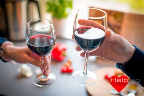 Beber alcohol en moderación también está relacionado con el cáncer SefiFood