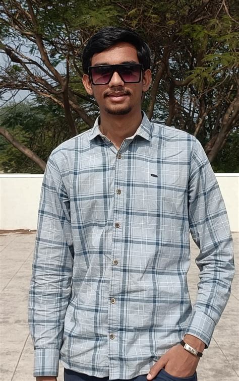 Meet Kakadiyas Review On Uka Tarsadia University Bardoli
