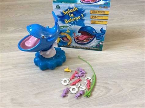 ვეშაპის შადრევანი The Toy Shop სათამაშოების მაღაზია