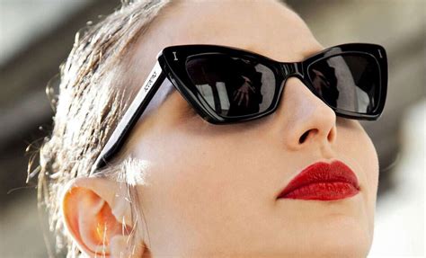 How To Apply Red Lipstick Without Bleeding Lipstutorial Org