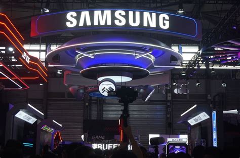 Samsung Reportedly Working On A Rollable Phone Tech