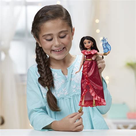 Disney Elena Of Avalor Magical Guide Zuzo Theme Park Souvenirs